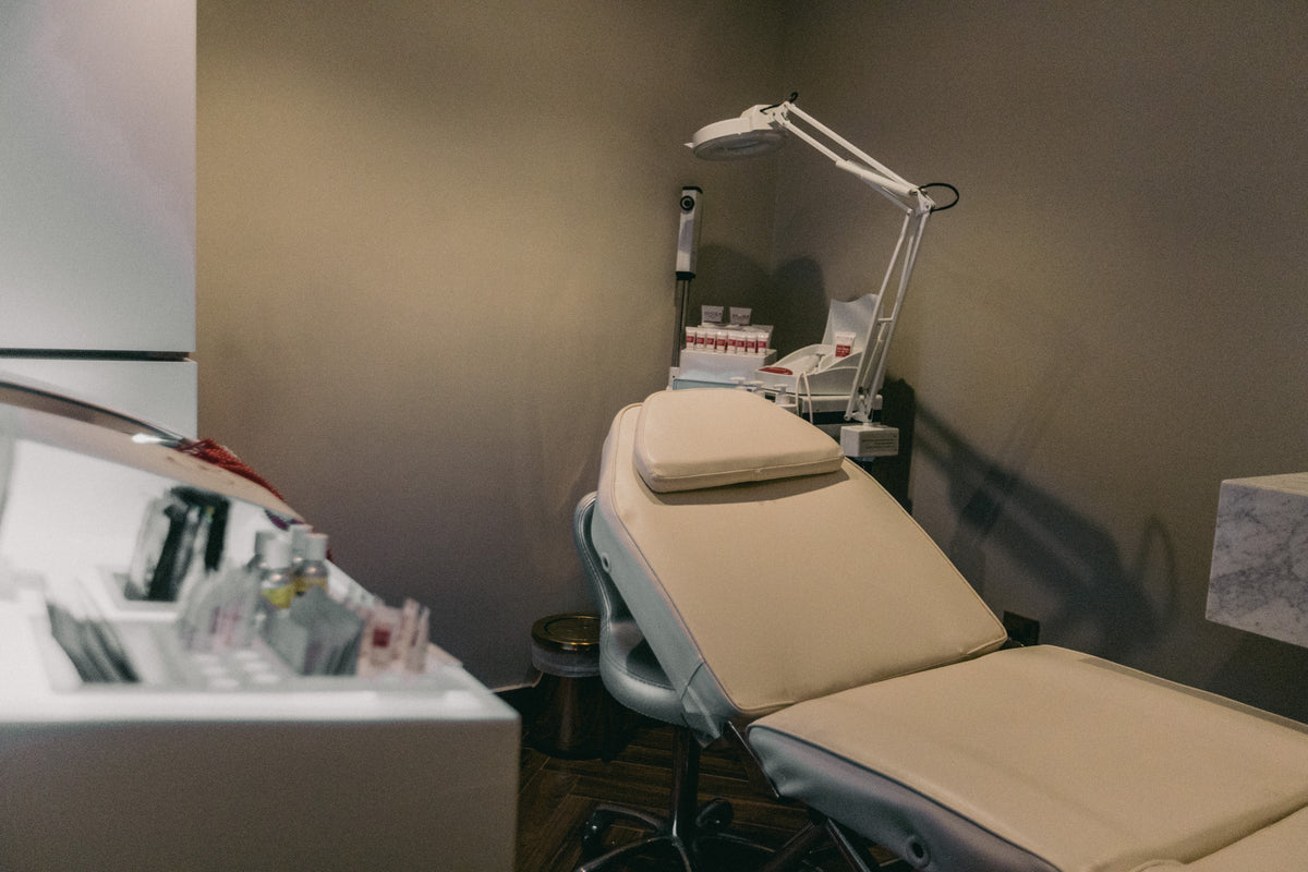 Leather Chair Barbershop & Shave Parlor